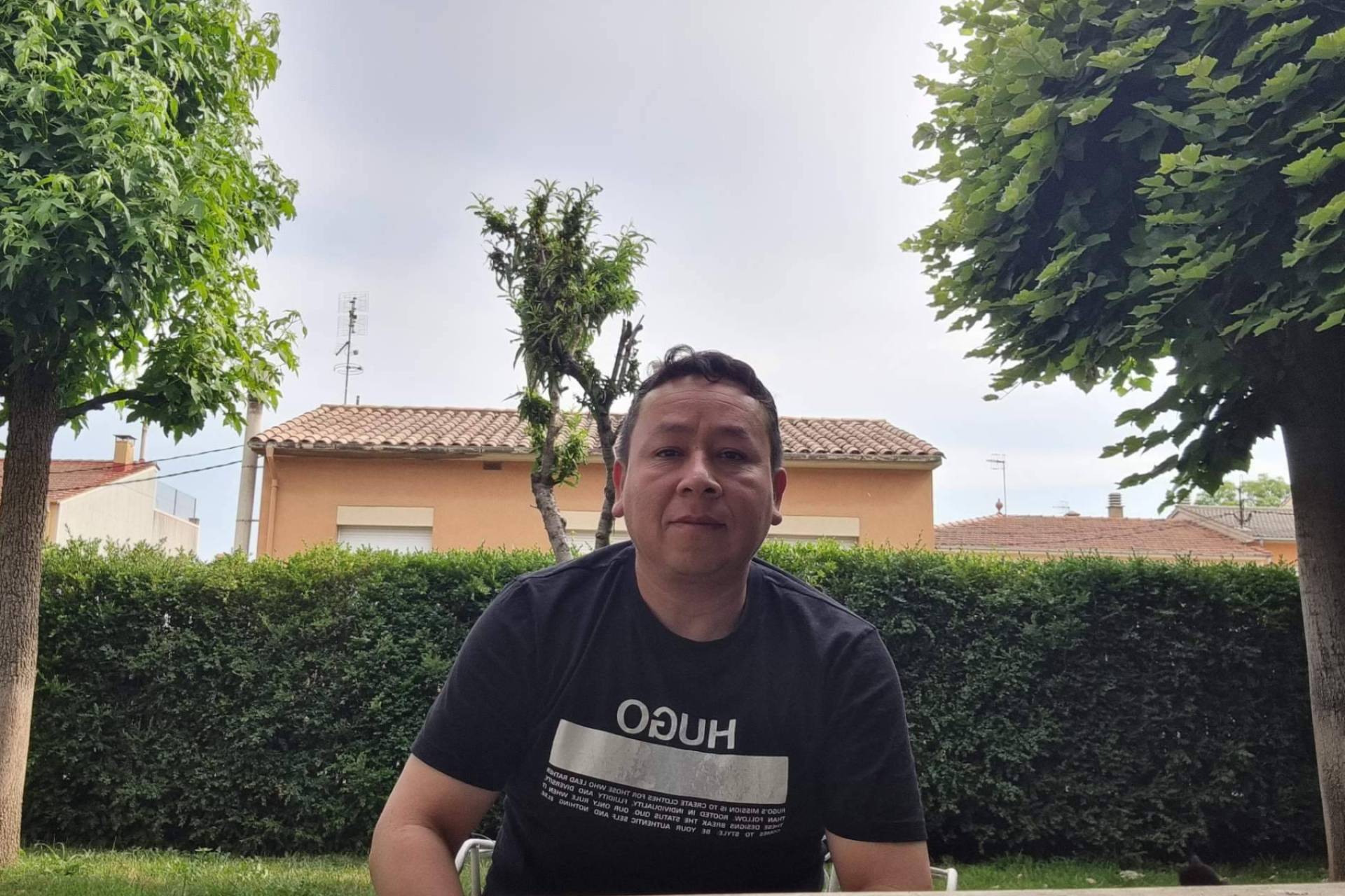 Frank Fernández publica 'Latidos en la penumbra', un poemario sincero y ...